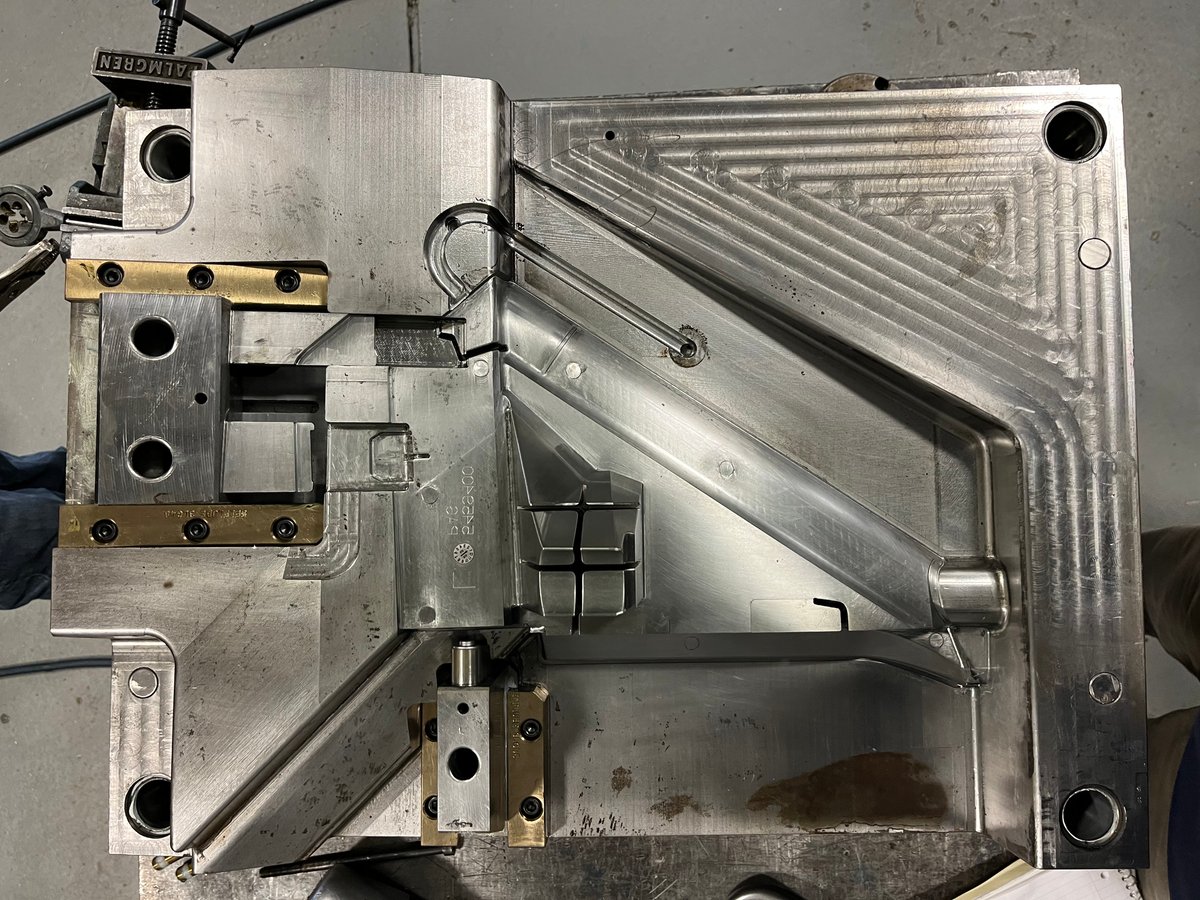 Vents and Cold Slug Injection Molding Cosmetic Repair | MPP Corp